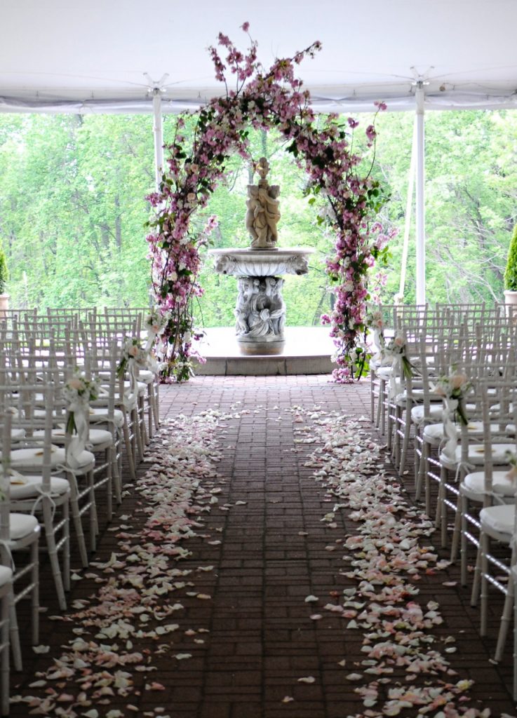 15 Wedding Arches We Love | Petal's Edge Floral Design