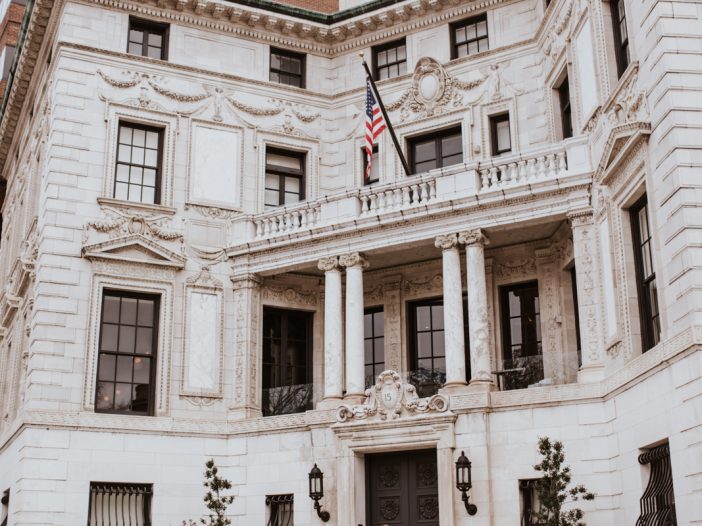 Venue Spotlight: Patterson Mansion | Petal's Edge Floral Design