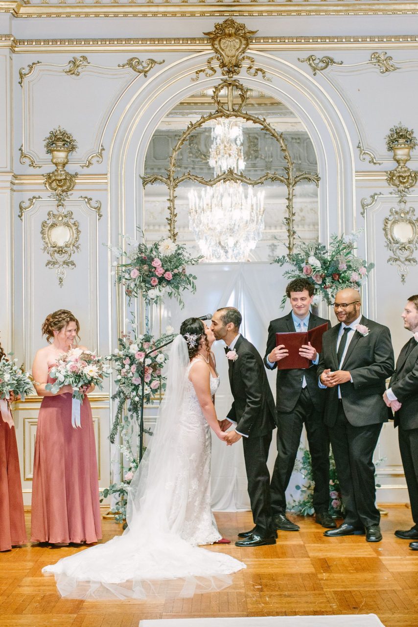 Romantic Cosmos Club Wedding | Petal's Edge Floral Design