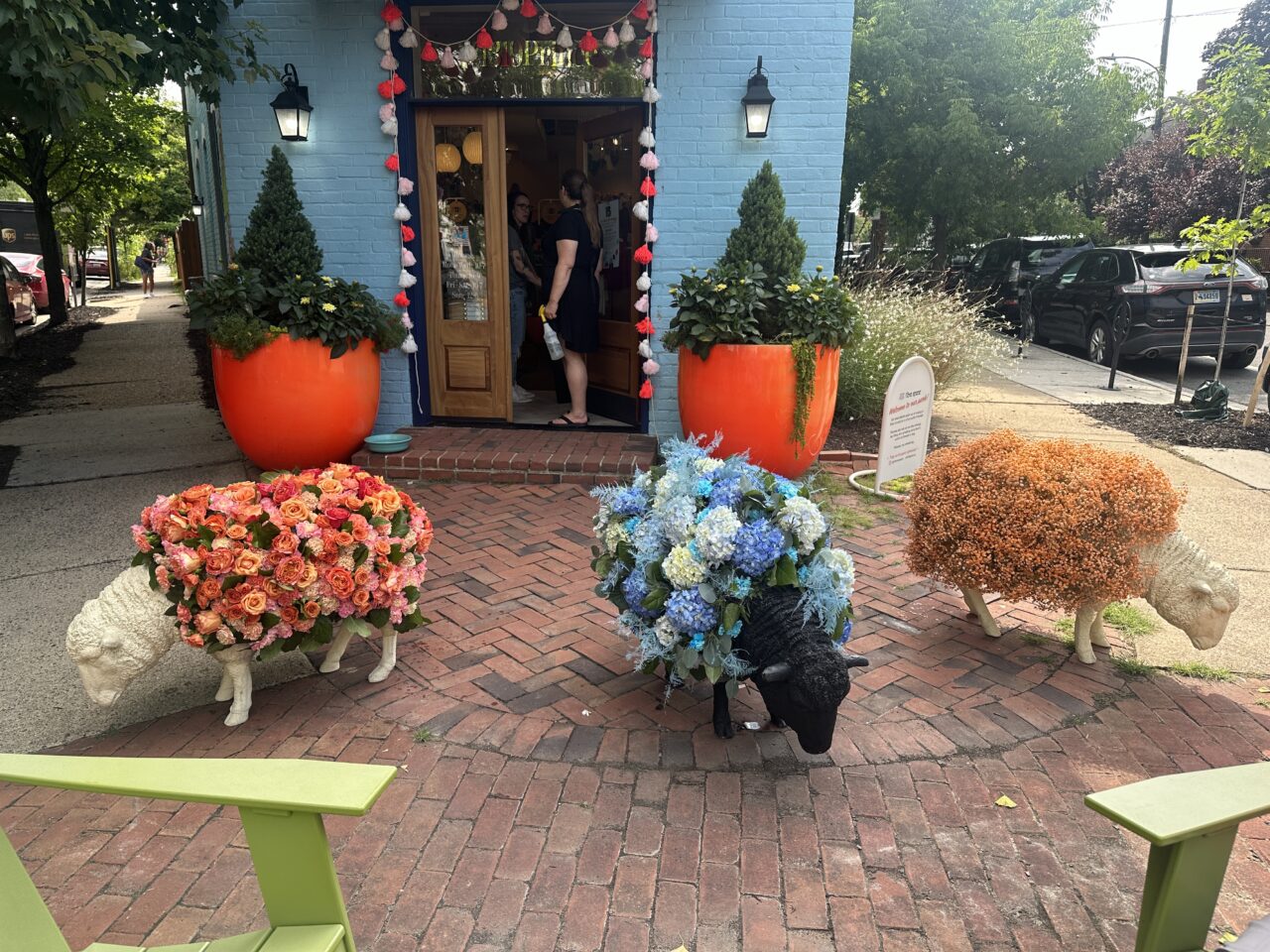 Floral Installation Art | Petal's Edge Floral Design